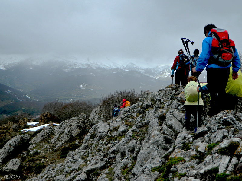 La cueva del tasugo: PEÑA TREMAYA