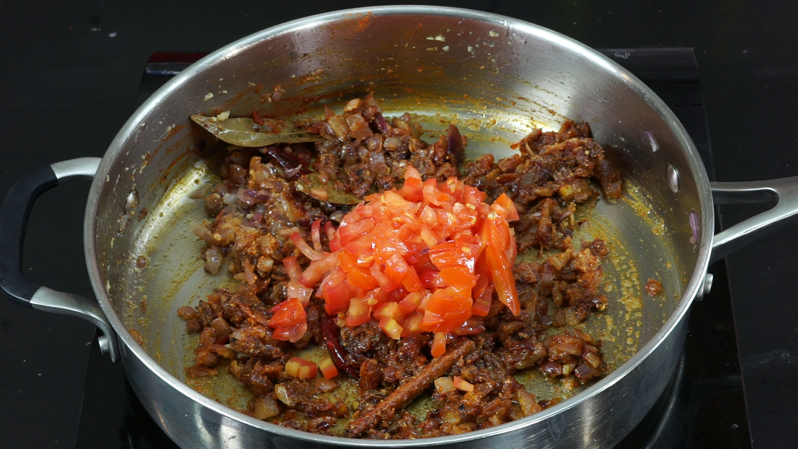 Kadai Chicken Recipe | Steffi's Recipes