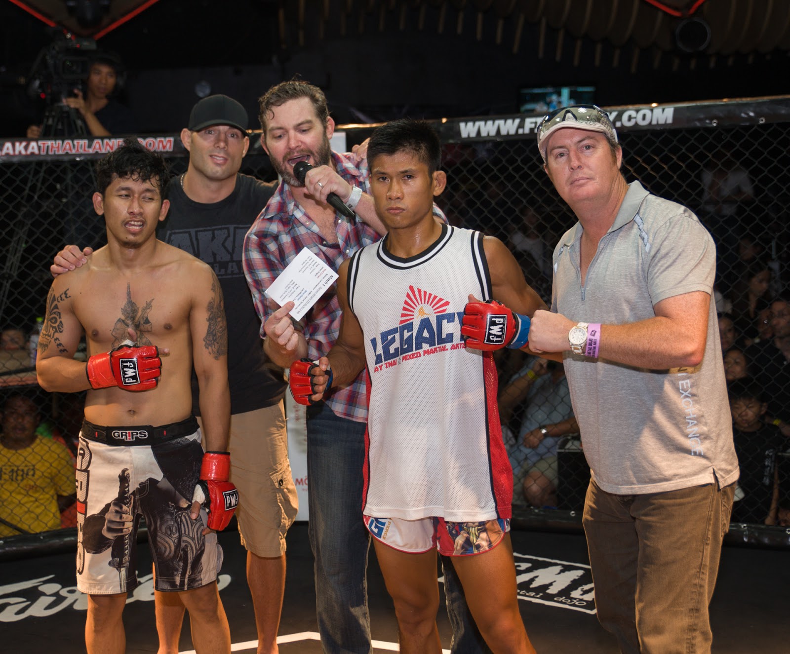 Two Countries, One Cistern: Mr Dojo Rising ... Meet MMA's hardest Nutt