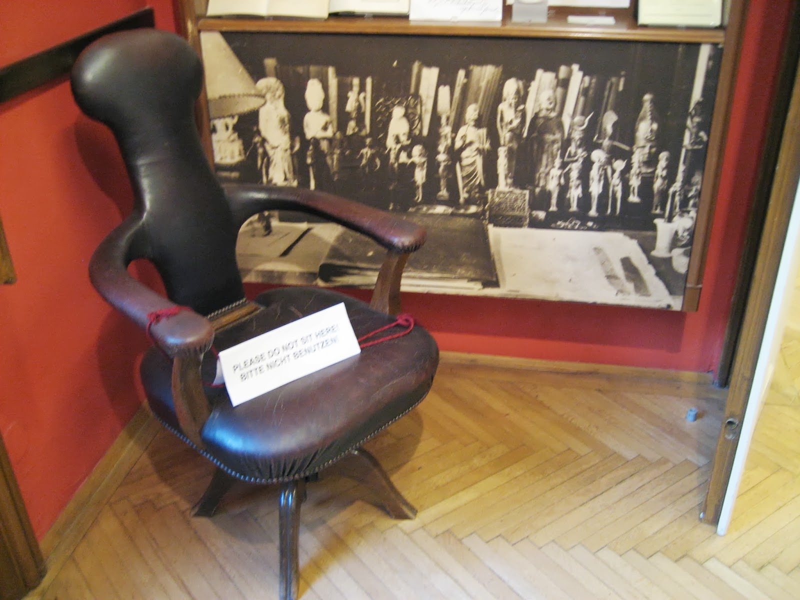 Torben Retboll - Teacher and Traveller: The Sigmund Freud Museum in ...