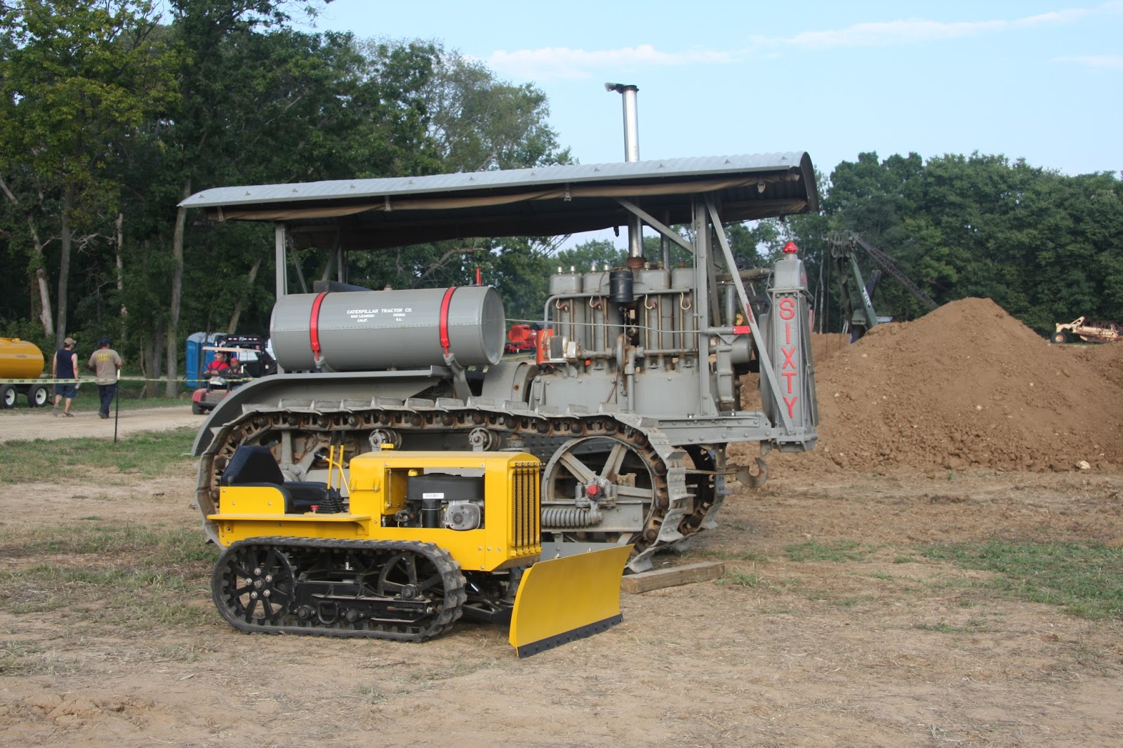 Caterpillar Twenty Two Replica Miniature Bulldozer Build: 2015 Antique ...