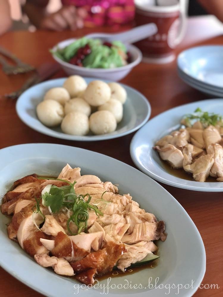 GoodyFoodies: Restoran Famosa Chicken Rice Ball: A Must-Try in Melaka