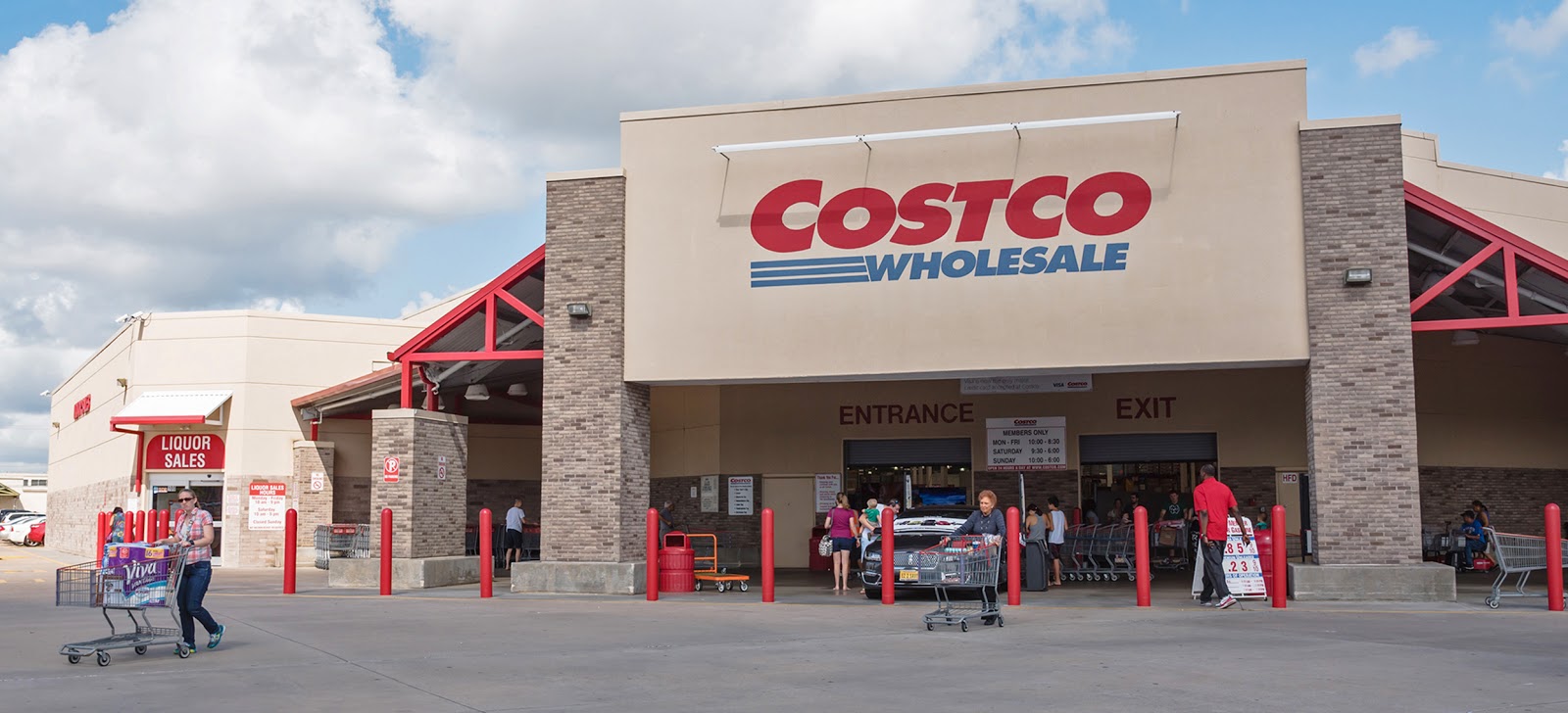 Sue's Daily Drivel ...: Costco ~ Dash ~ Upside Down House ~ Salsa ...