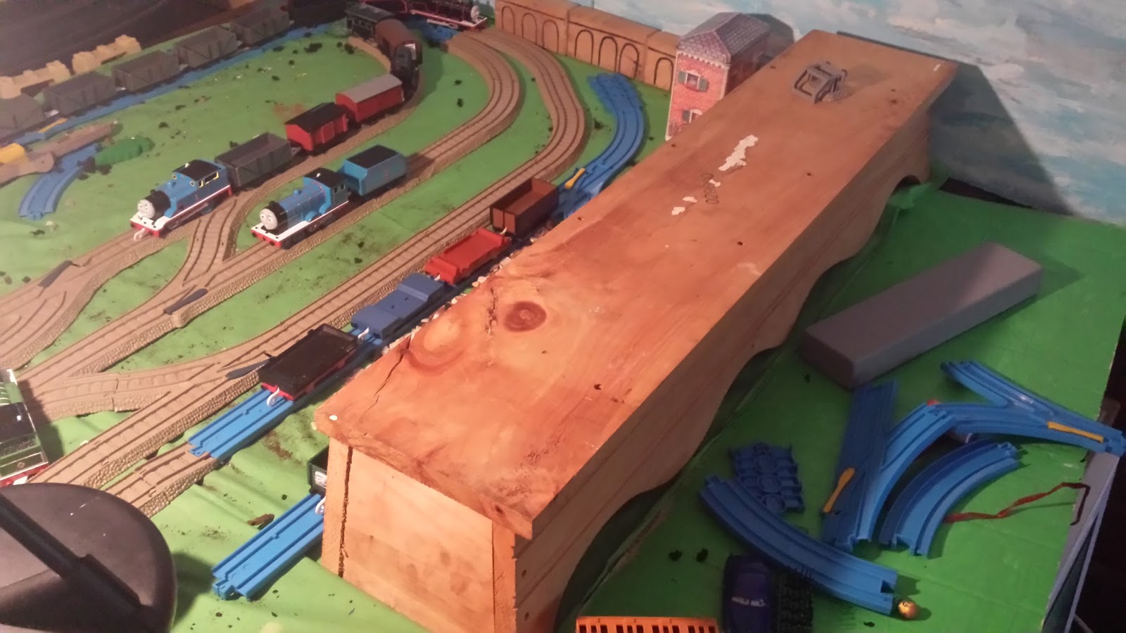 MrEngine88: Behind the Scenes & Custom Pictures: TrackMaster 'The ...
