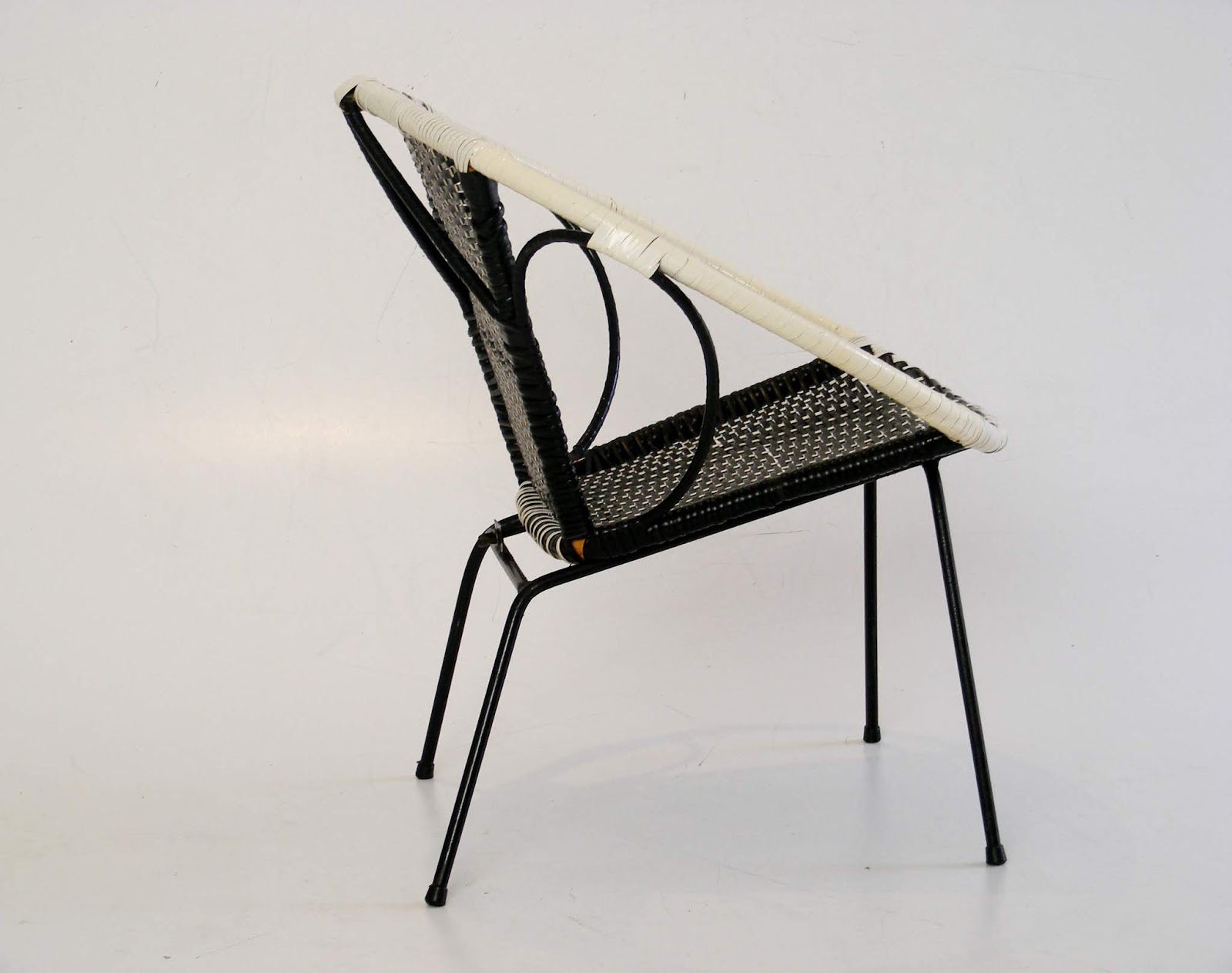 VAMP FURNITURE: A vintage plastic woven chair at Vamp_27 June 2018