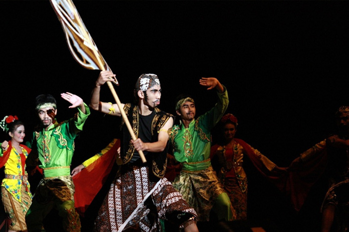 Reinard Waraney ☑: Seni Teater INDONESIAN!! Saya Cinta Indonesia :D