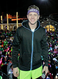 THE BACHELOR'S JEFF HOLM WEARS NEFF GEAR