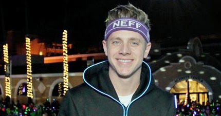 THE BACHELOR'S JEFF HOLM WEARS NEFF GEAR