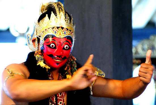 Foto-foto Tari Topeng Khas Betawi