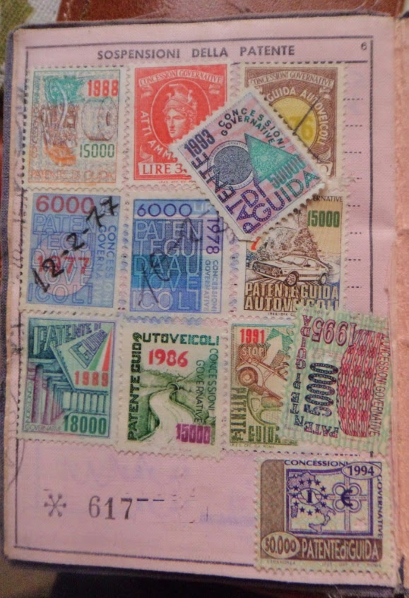 CULTURA FILATELICA: Patente di guida anni '70 con marche da bollo