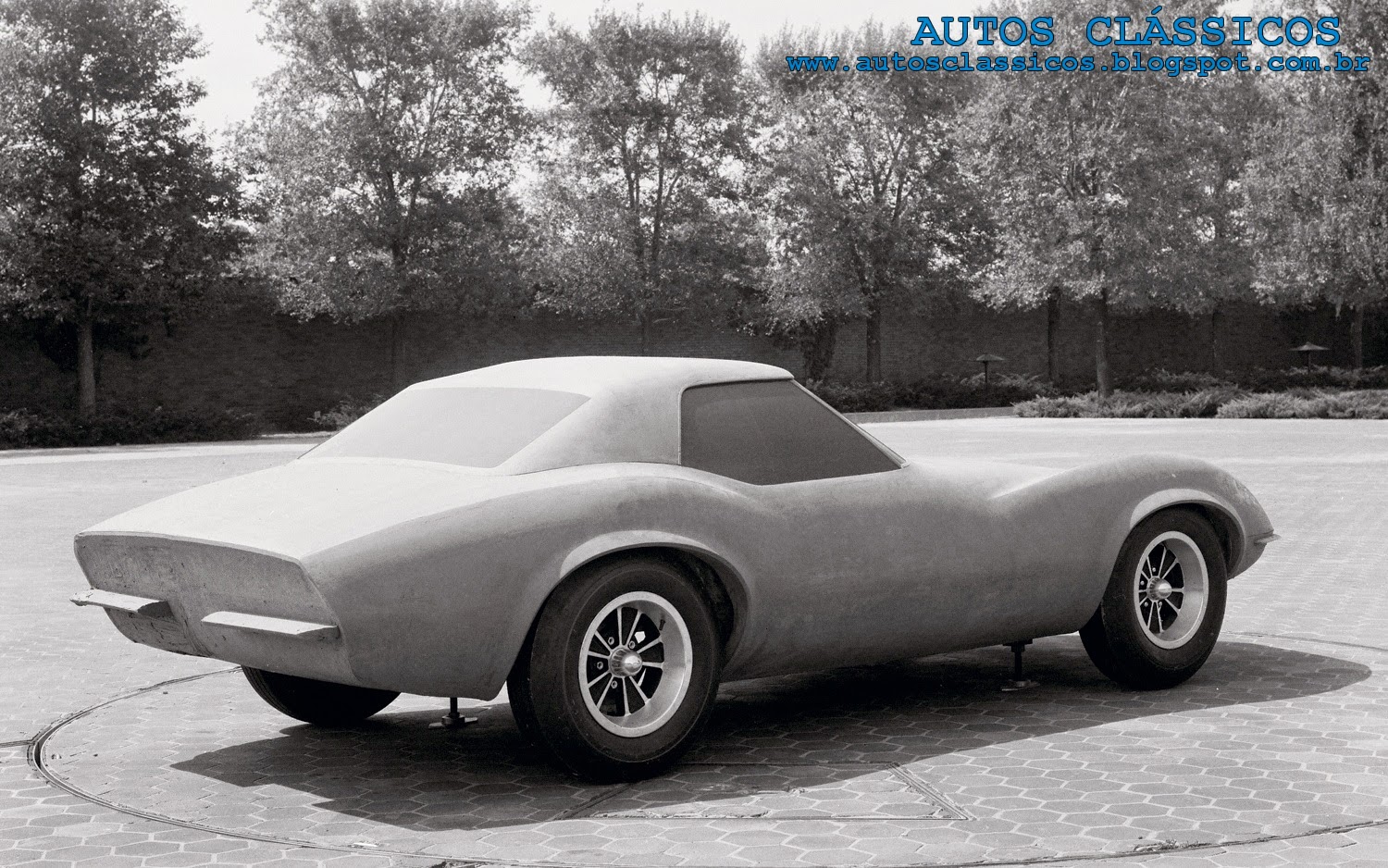 AUTOS CLÁSSICOS: PONTIAC XP-833 OU PONTIAC BANSHEE - PROTÓTIPO