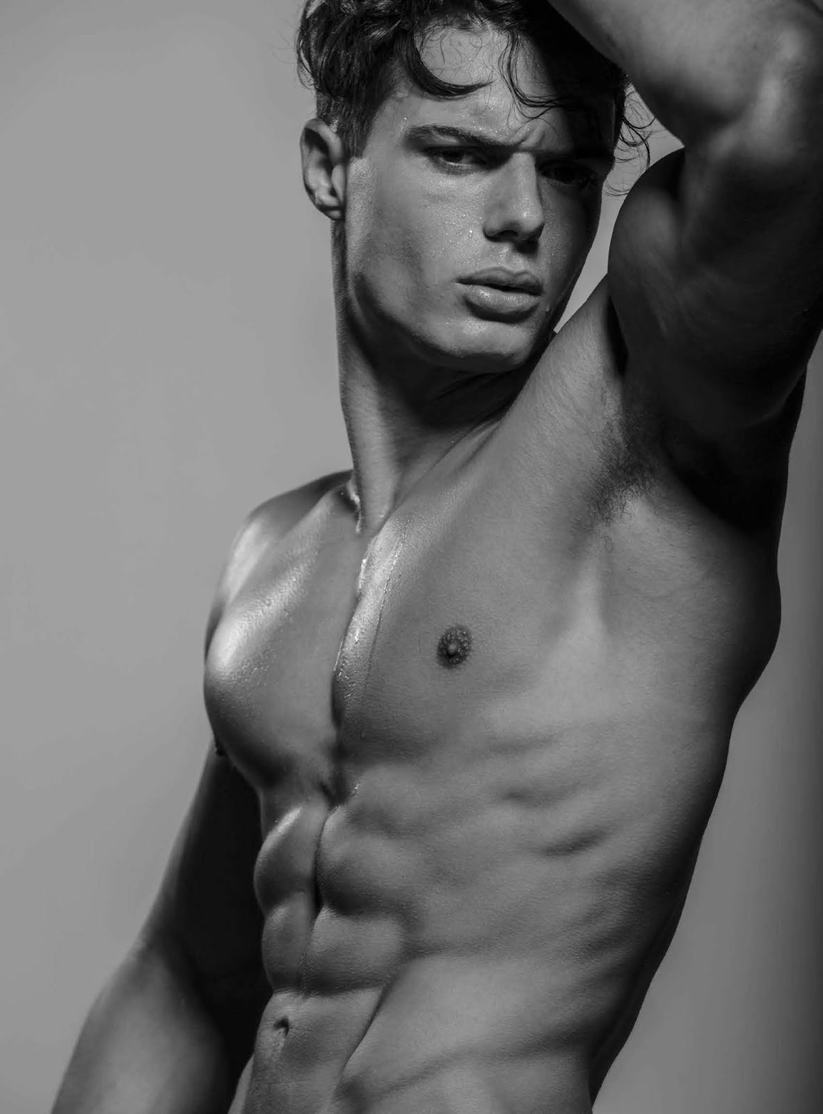 Ramon Schijns para ADON Magazine por Paul van der Line