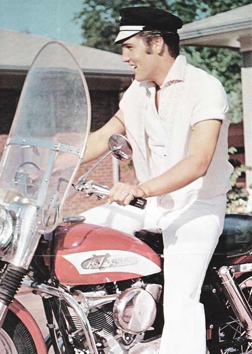 24 Vintage Photos That Prove Elvis Presley Was Also a Motorcycle ...