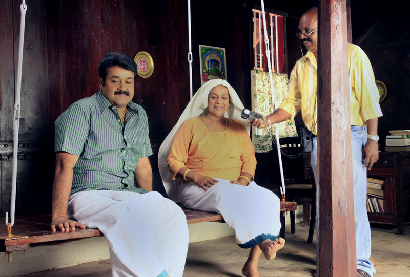 Ramachandra Babu: Sukumari Amma - A Mother's touch in Malayalam Cinema