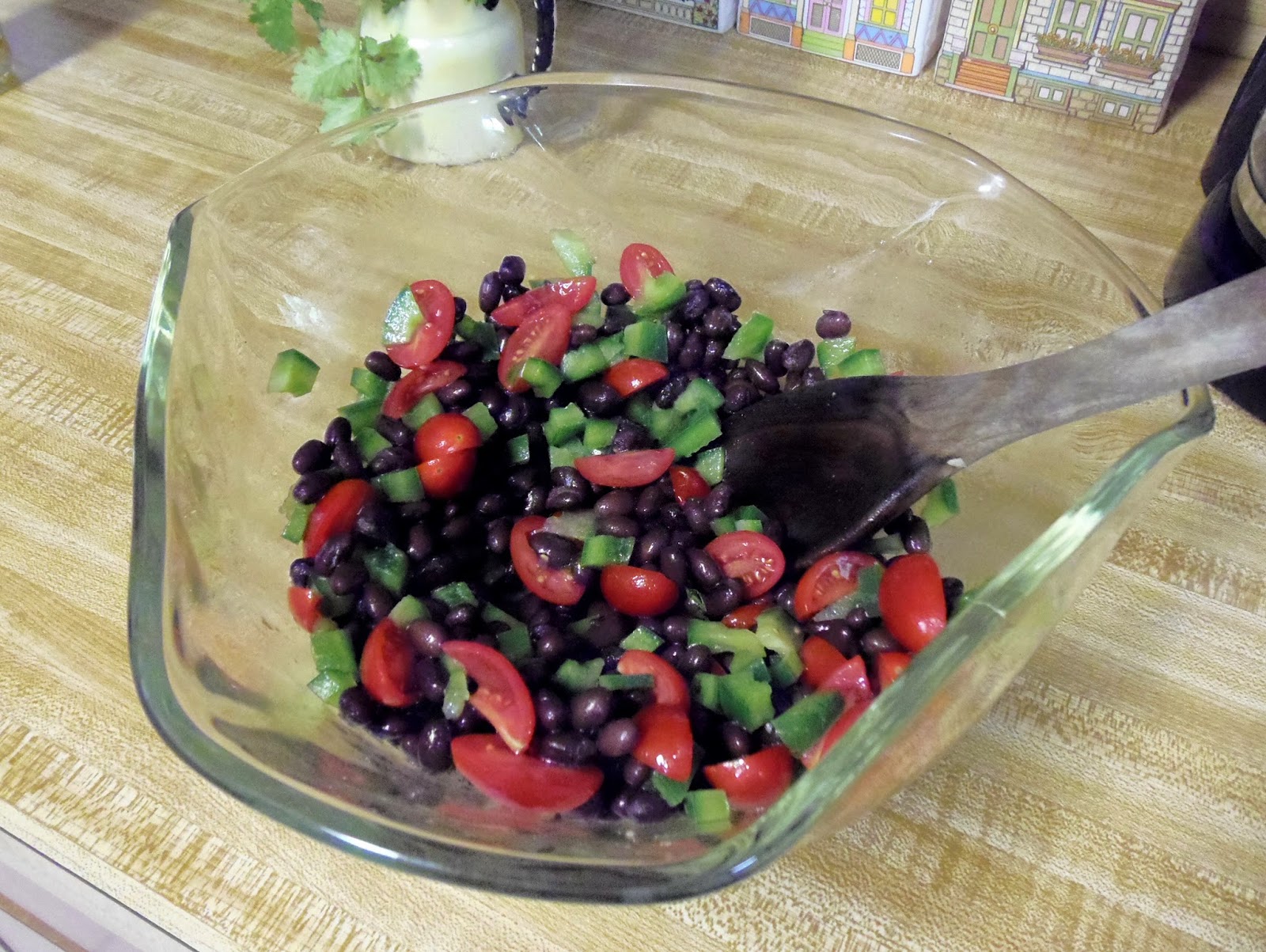 Glo's Kitchen: Black Bean & Yellow Rice Salad