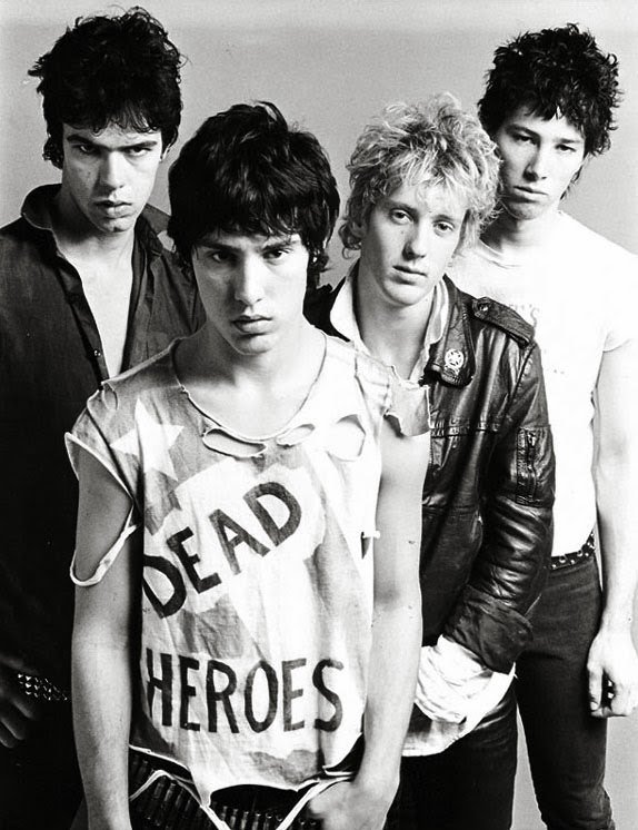OLD, WEAK BUT ALWAYS A WANKER - THE PUNK YEARS: RED ROCKERS - Guns Of ...
