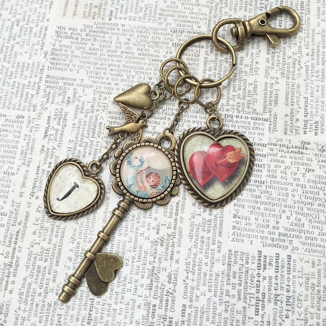 Craft Fantastic Blog: Valentine's Day Purse Fob!