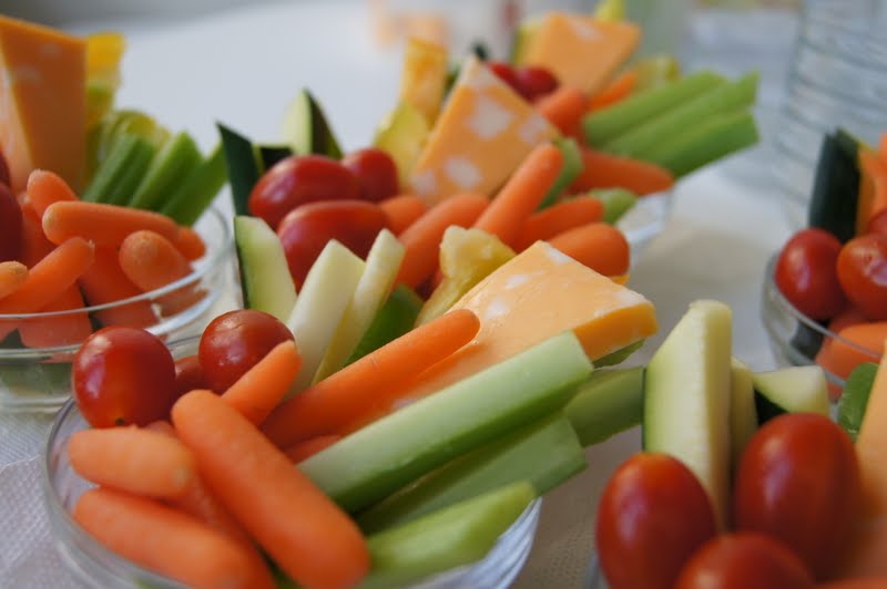 FooDabbler: Board Meeting Snacks - Pesto Salad
