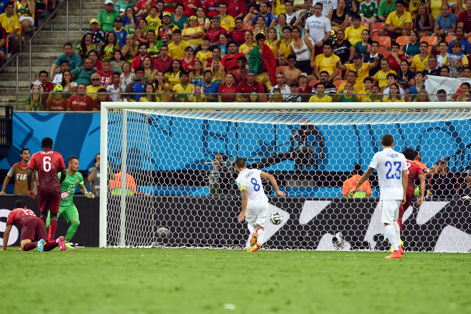 Perry Mc and 2014 World Cup Brazil: Belly Ball, then Belly Drop...