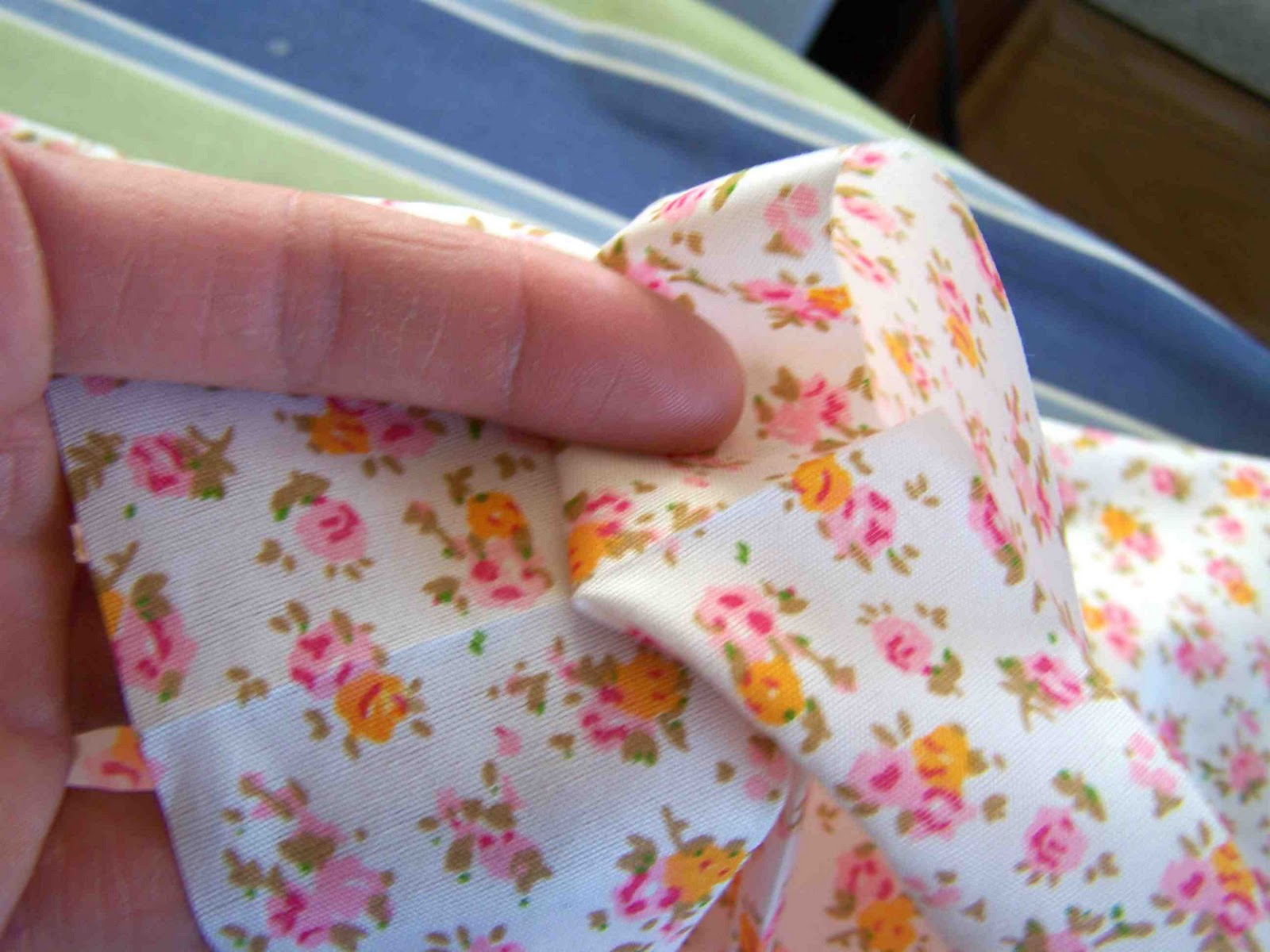 Made by Me. Shared with you.: Infinity Circle Scarf Tutorial