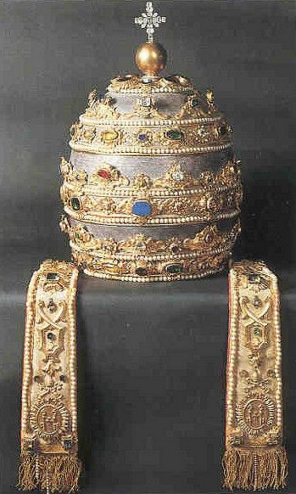 ZEPHYRINUS.: 16th-Century Papal Tiara. Used Every Year