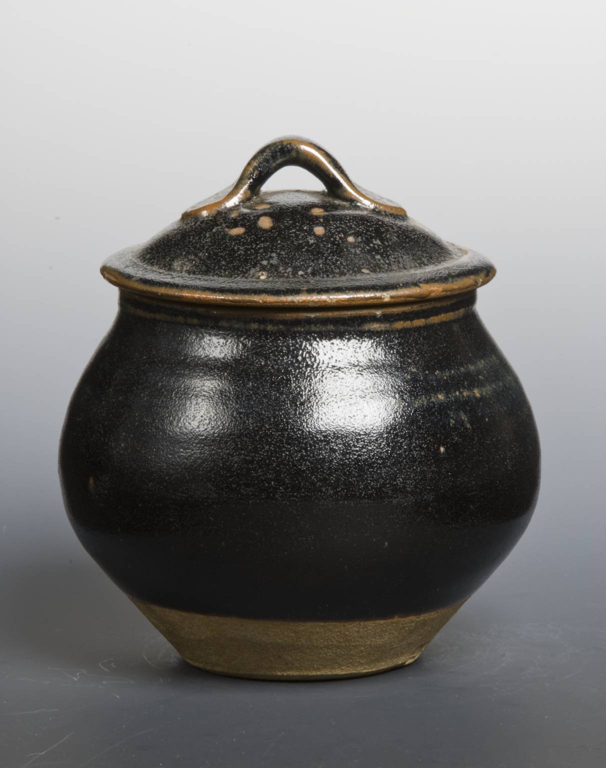 Spencer Alley: Pots by Bernard Leach (Tate Gallery)