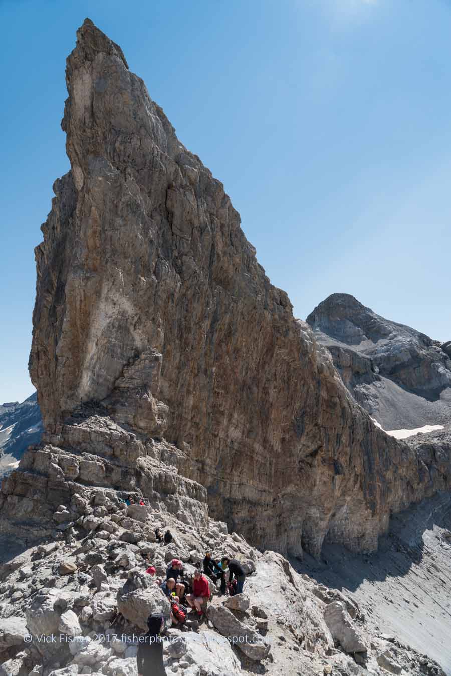 Vick and Jennifer's Travels: Walking to Spain: Hiking La Breche de ...