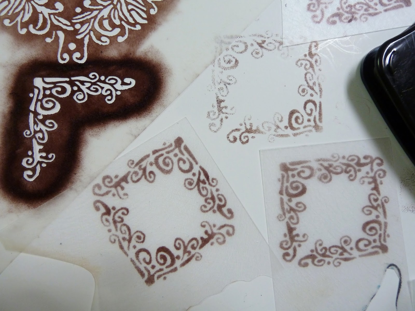 Happy Reminders: Frame It Up Stencil Test Drive