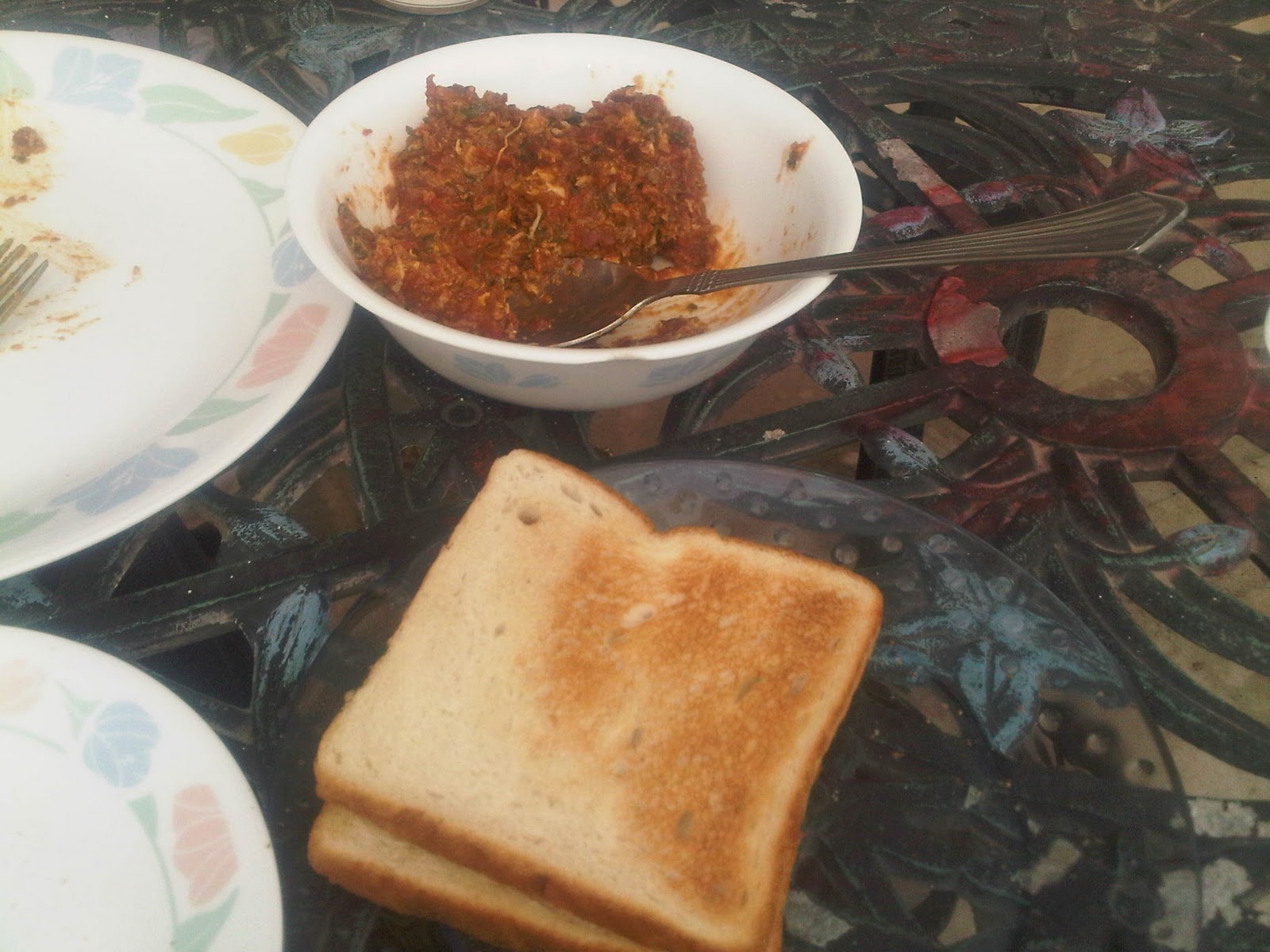 Mademoiselle Chou-Fleur: RECIPE: Parsi Eggs Akuri