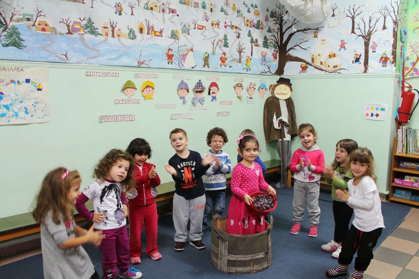 ΠΑΙΔΟΧΩΡΟΣ: ΜΠΑΙΝΩ ΜΕΣ ΣΤ΄ΑΜΠΕΛΙ...