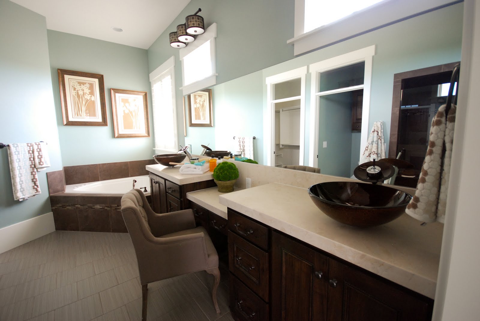 The Granite Gurus: Parade Home #10...Master Bath, Downstairs Kitchen ...