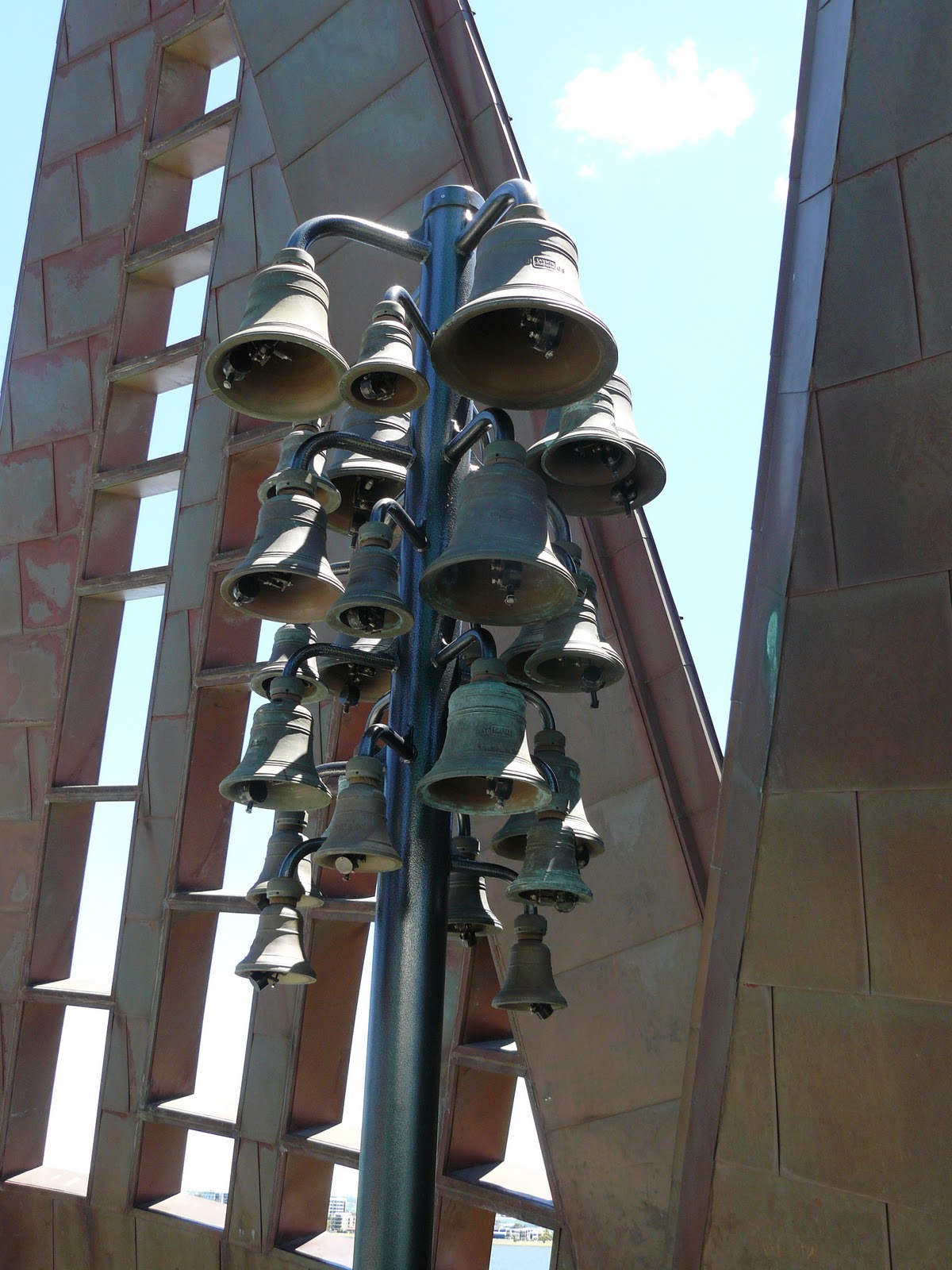 Bon Voyage, Bon Collage: Swan Bells