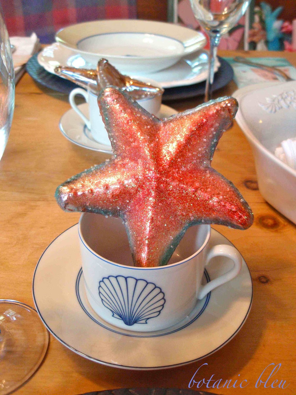 Botanic Bleu: Seashell Table