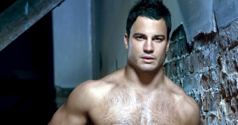 VJBrendan.com: God's of Football