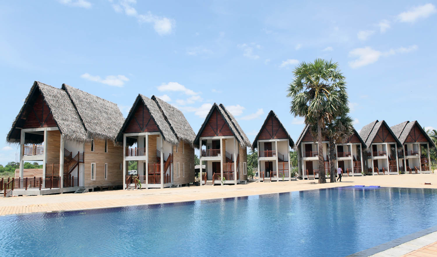 SMALL MIRACLE SRI LANKA: Maalu Maalu Resort & Spa Sri lanka