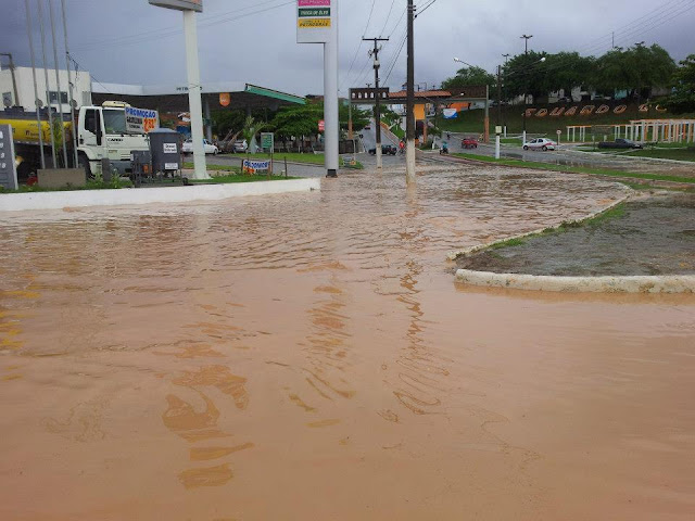 Chuva De 20 Minutos Alaga Entrada Do Conjunto Eduardo Gomes Coisas De
