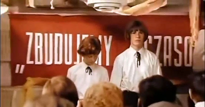 tiny.cc/fp888: Awans (1974)