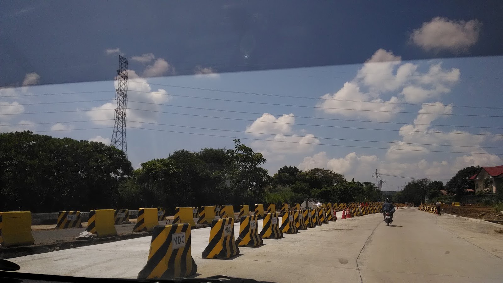 My Imperfectly Perfect Life: CAVITE-LAGUNA EXPRESSWAY (CALAEX) CONSTRUCTION