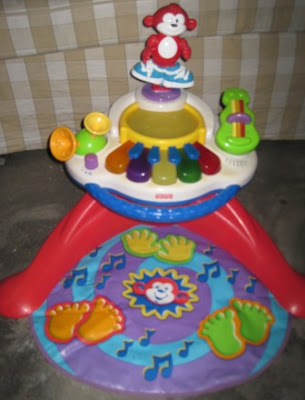 JuaiMurah: Fisher Price Dancing Monkey Band Stand