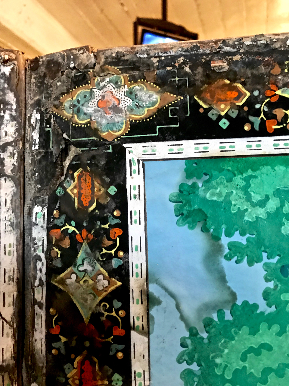 Jones and Cole: ZUBER SCREEN