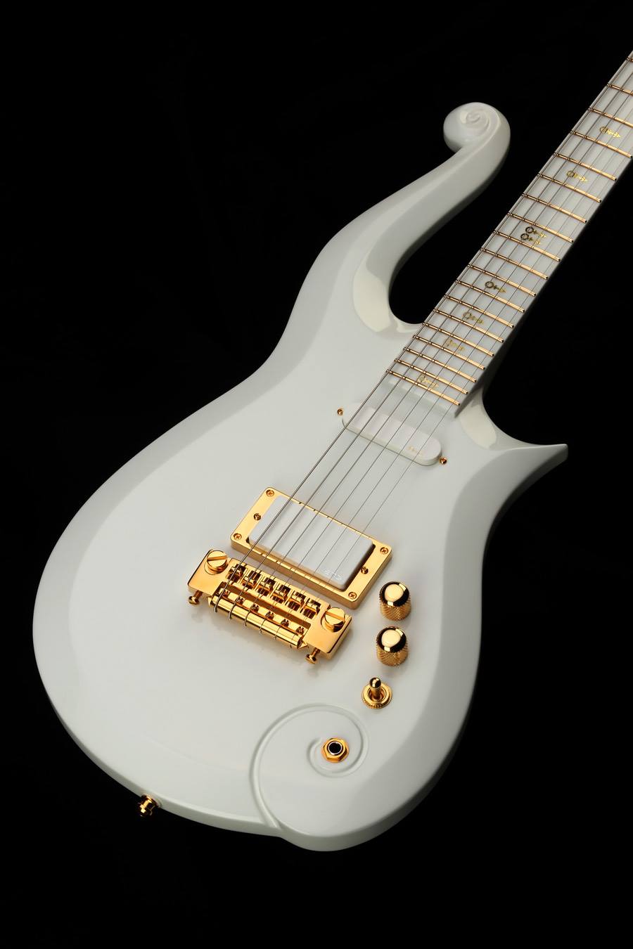 Cloud Guitar Central: Dave Rusan's White Cloud #7