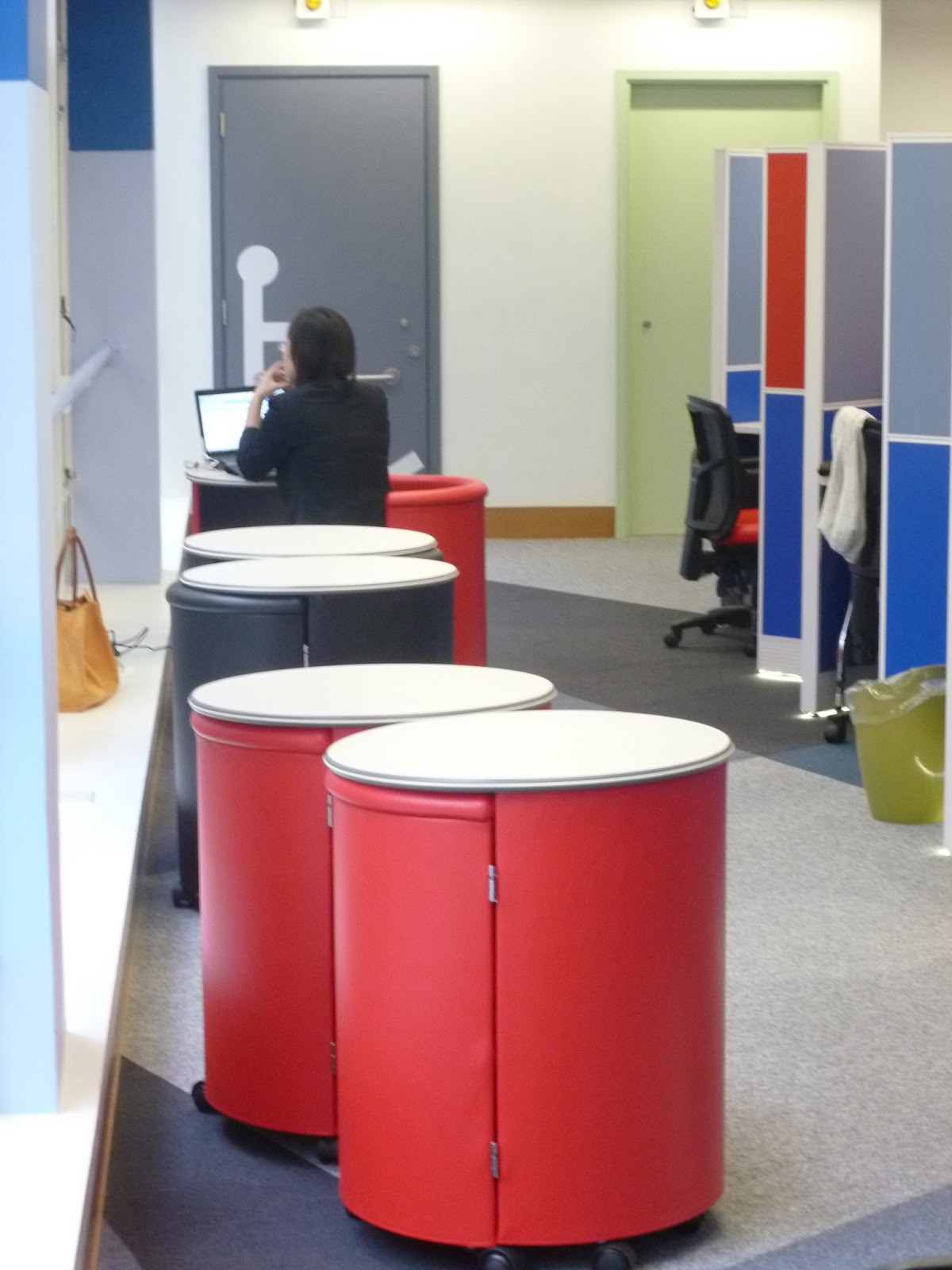 Exploring Learning Spaces and Libraries in Asia: Hong Kong University ...