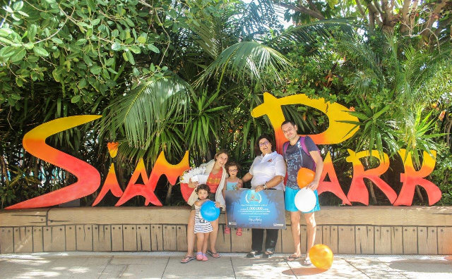 ParquePlaza.net: Loro Parque y Siam Park celebran por todo lo alto la ...