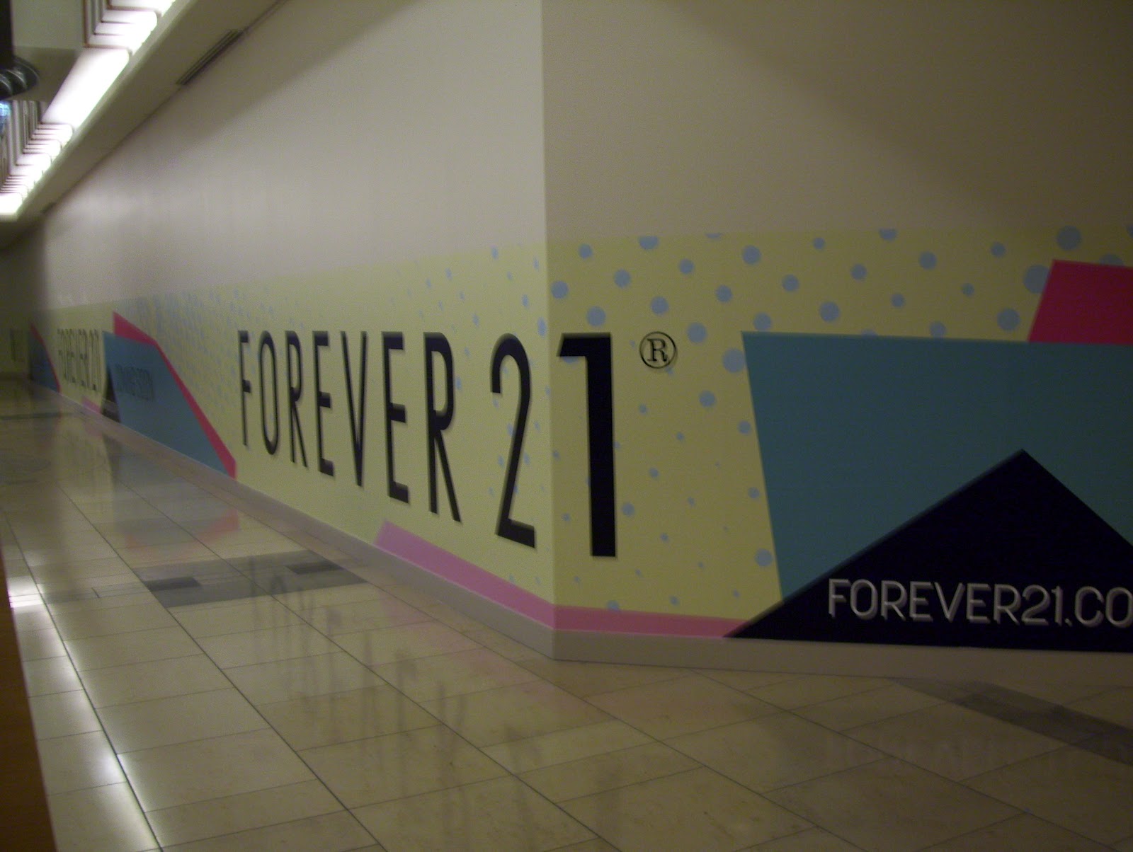 Razor Signs: Mall signs done by Razor Signs