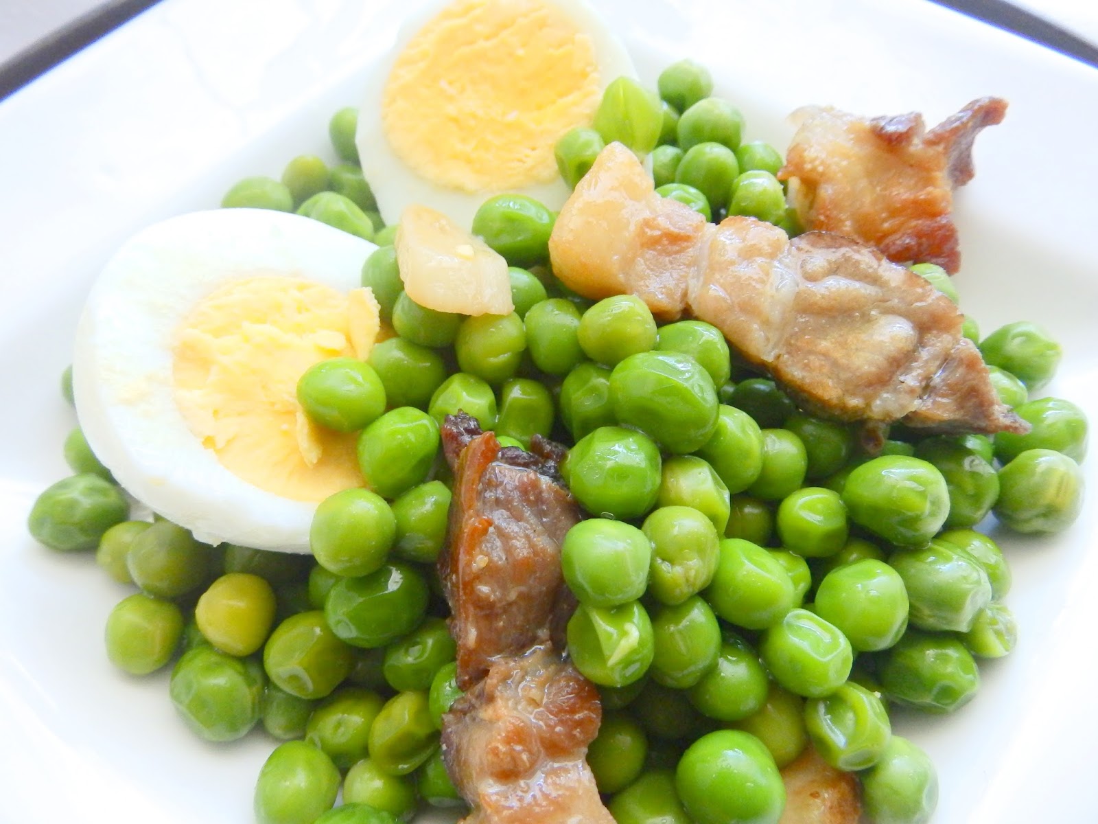 Pèsols amb cansalada magra de porc
