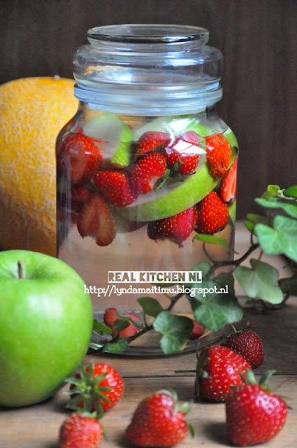 REALKitchen24: FRESH FRUIT INFUSED WATER