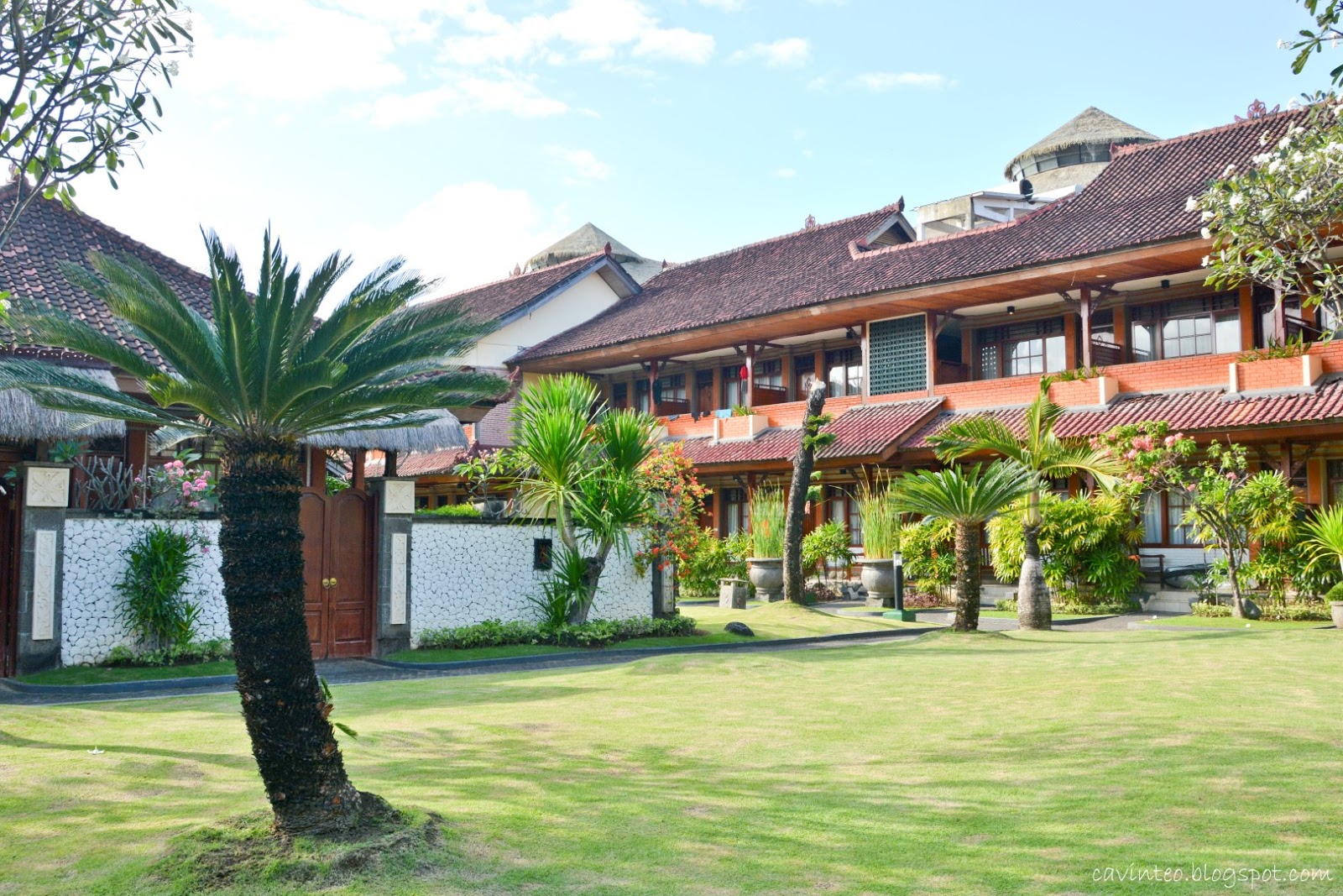 Entree Kibbles: Grand Istana Rama Hotel - Super Near to Kuta Beach ...