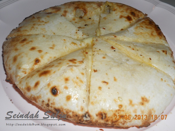 seindah salju: Roti Nan Cheese Super Leleh Di RSMY