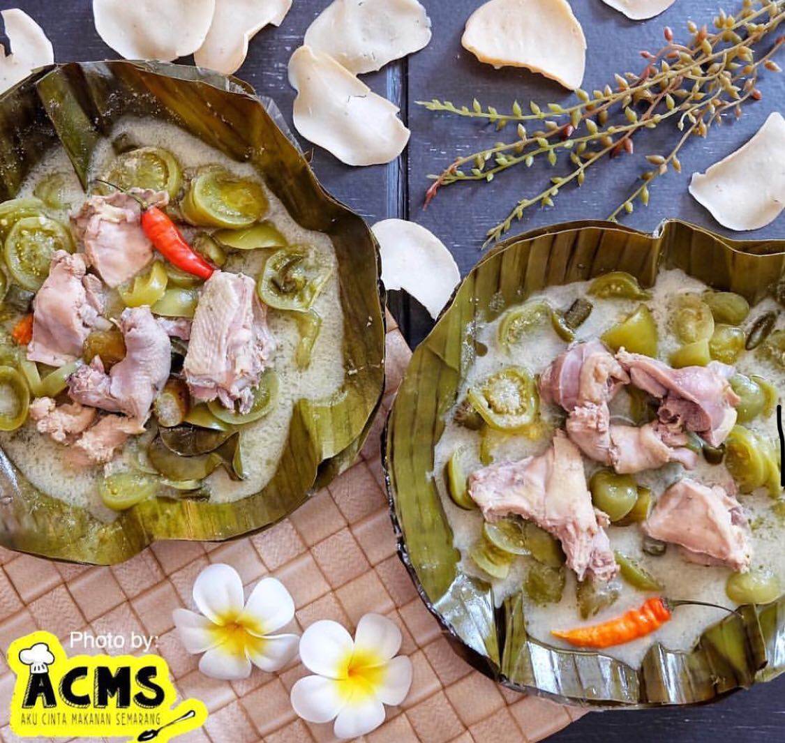 Waroeng Pangestu: Kisah di balik Sajian Garang Asem,Ayam bakar,Ayam ...