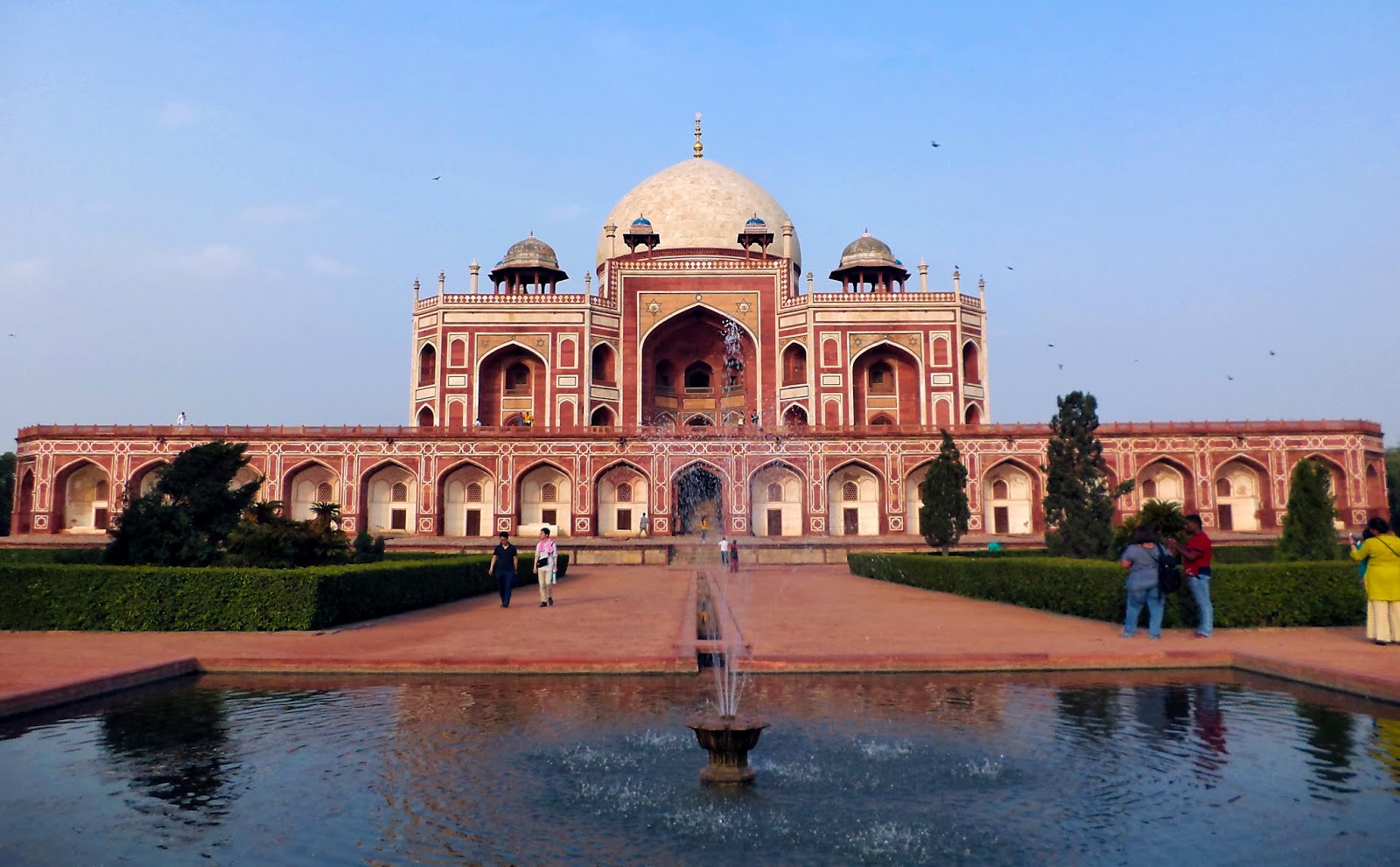 The Jewel of Mughal Architecture - Humayun's Tomb
